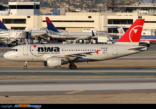 Airbus A319-114 (N342NB) Aircraft Pictures & Photos (N3758Y) Aircraft ...