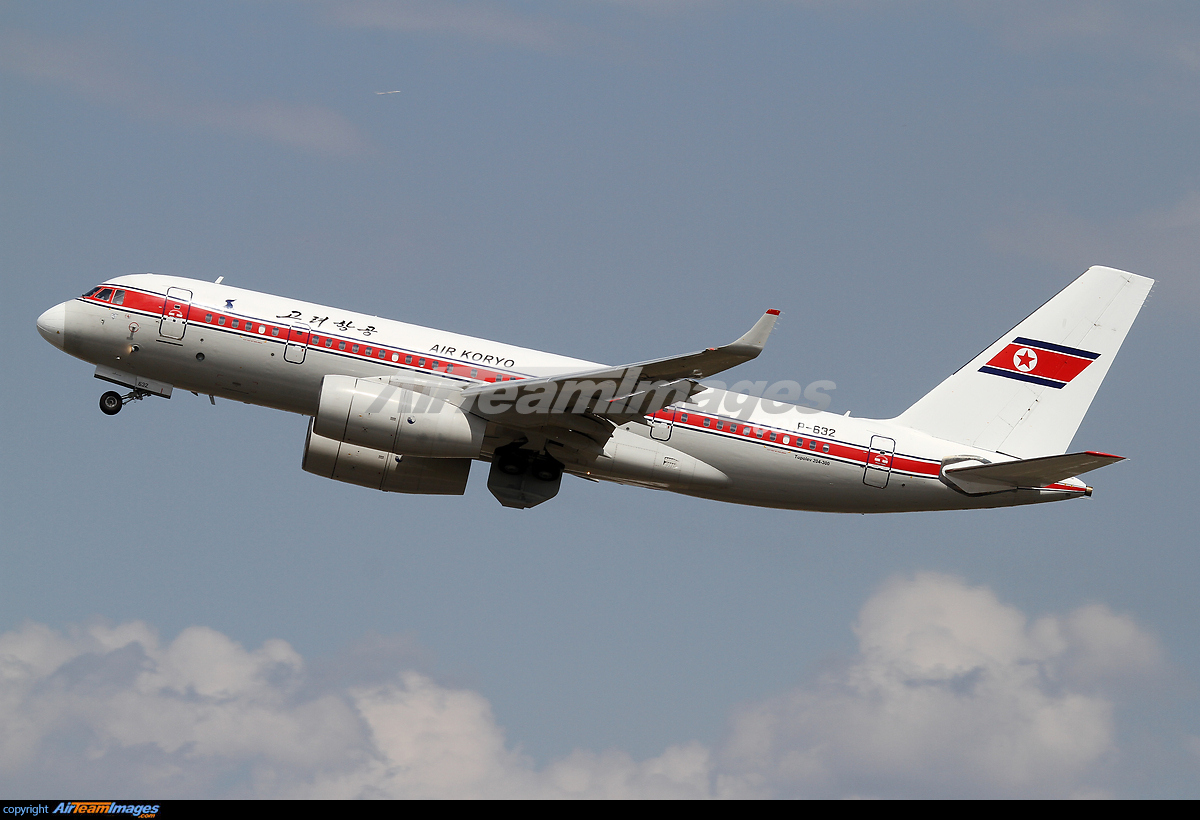 Tupolev Tu-204-300 - Large Preview - AirTeamImages.com