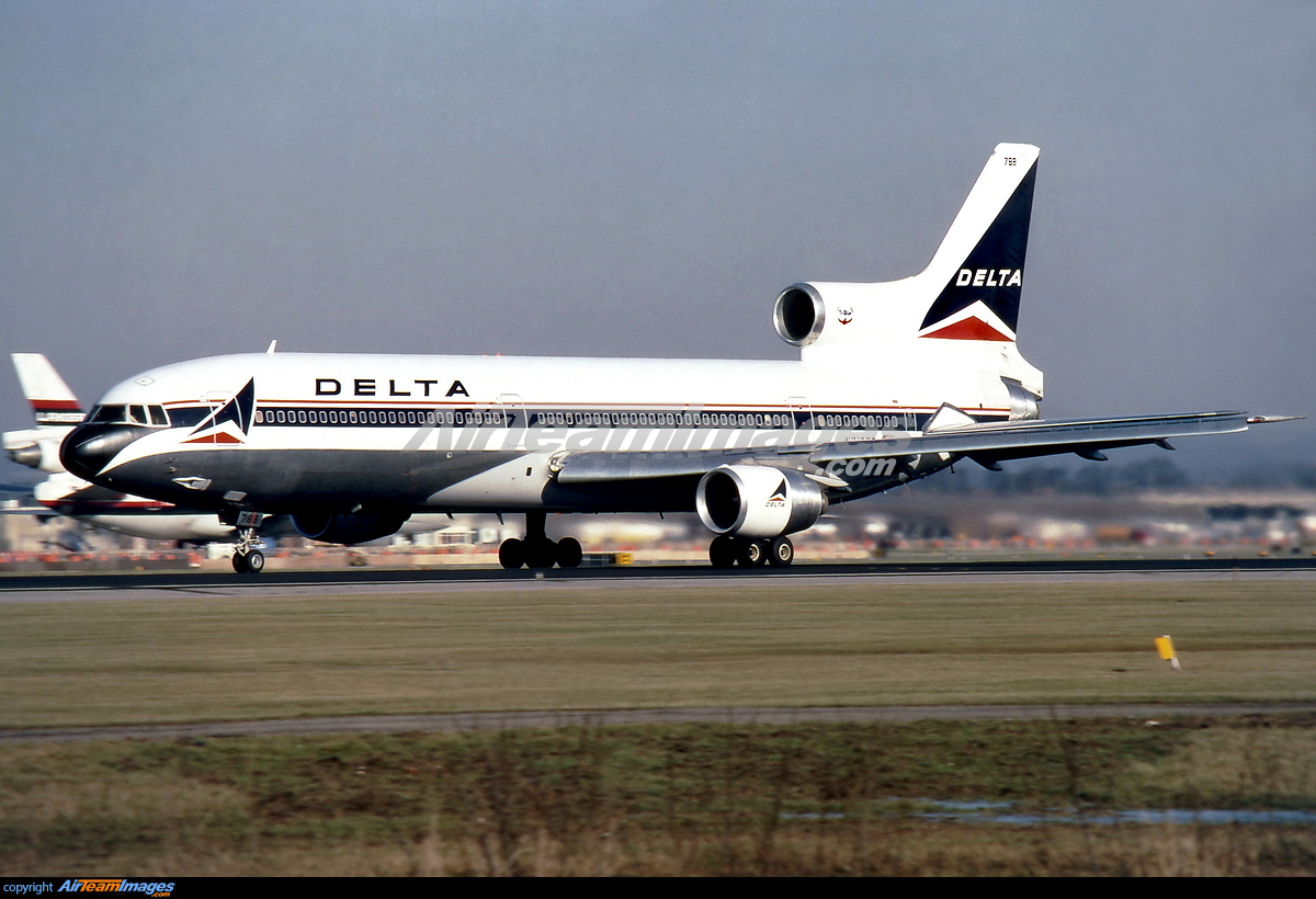 Lockheed L-1011 Tristar 200 - Large Preview - AirTeamImages.com Lockheed L-1011 Tristar 200 - Large Preview - AirTeamImages.com