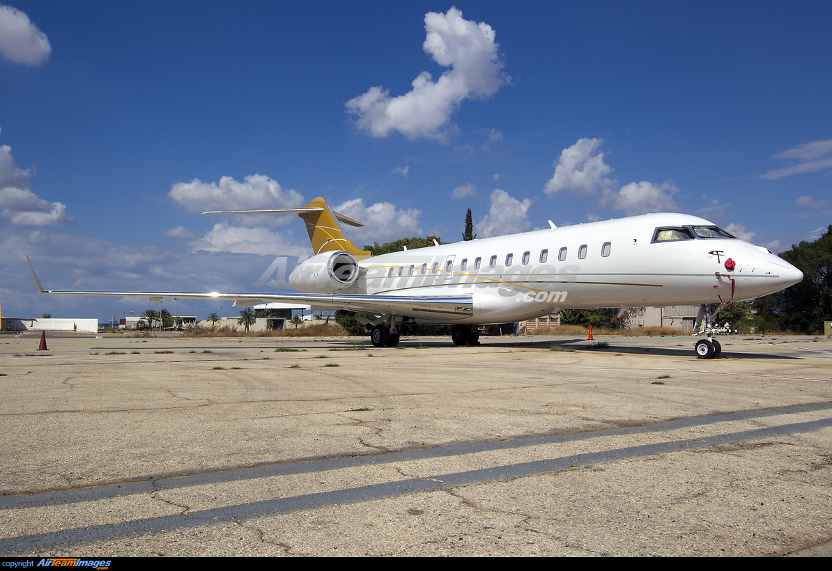 Bombardier Global Express XRS - Large Preview - AirTeamImages.com