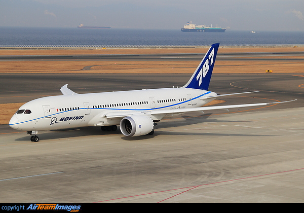 Boeing 787-8 Dreamliner (N787FT) Aircraft Pictures & Photos ...