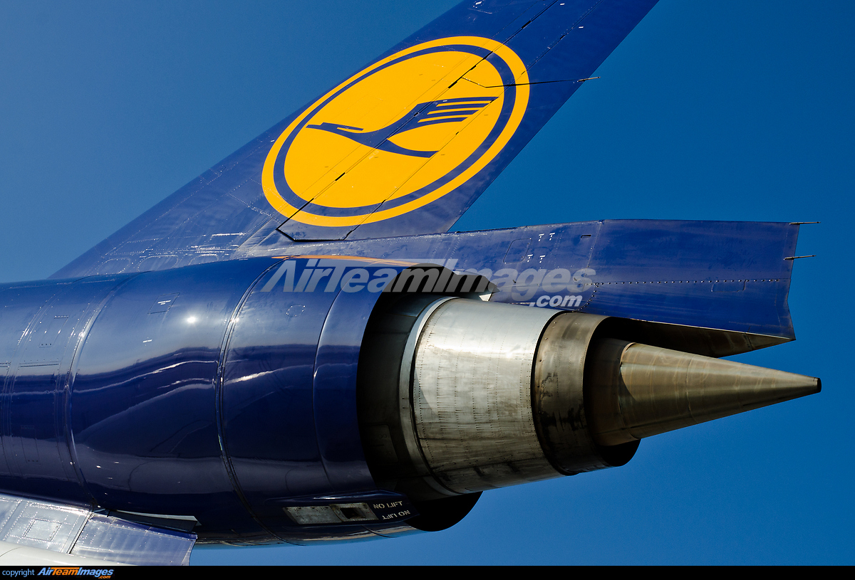 McDonnell Douglas MD-11F - Large Preview - AirTeamImages.com