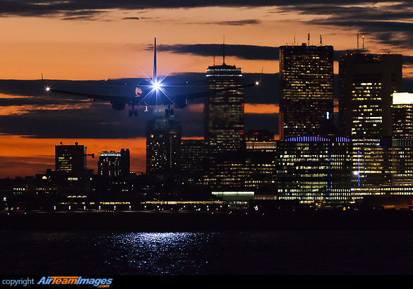 Boeing 737-824 (N33289) Aircraft Pictures & Photos - AirTeamImages.com