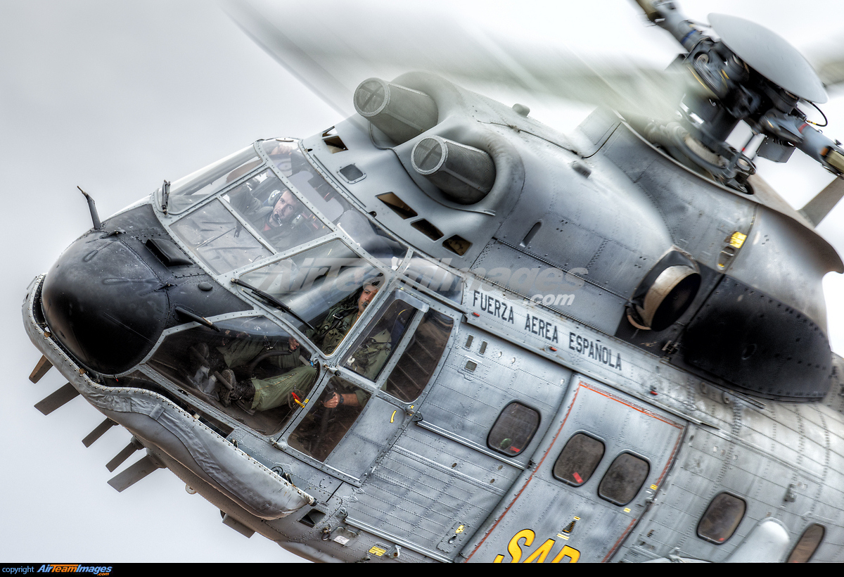 Eurocopter AS-332 Super Puma - Large Preview - AirTeamImages.com