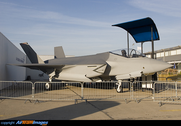 X-35 Joint Strike Fighter - AirTeamImages.com