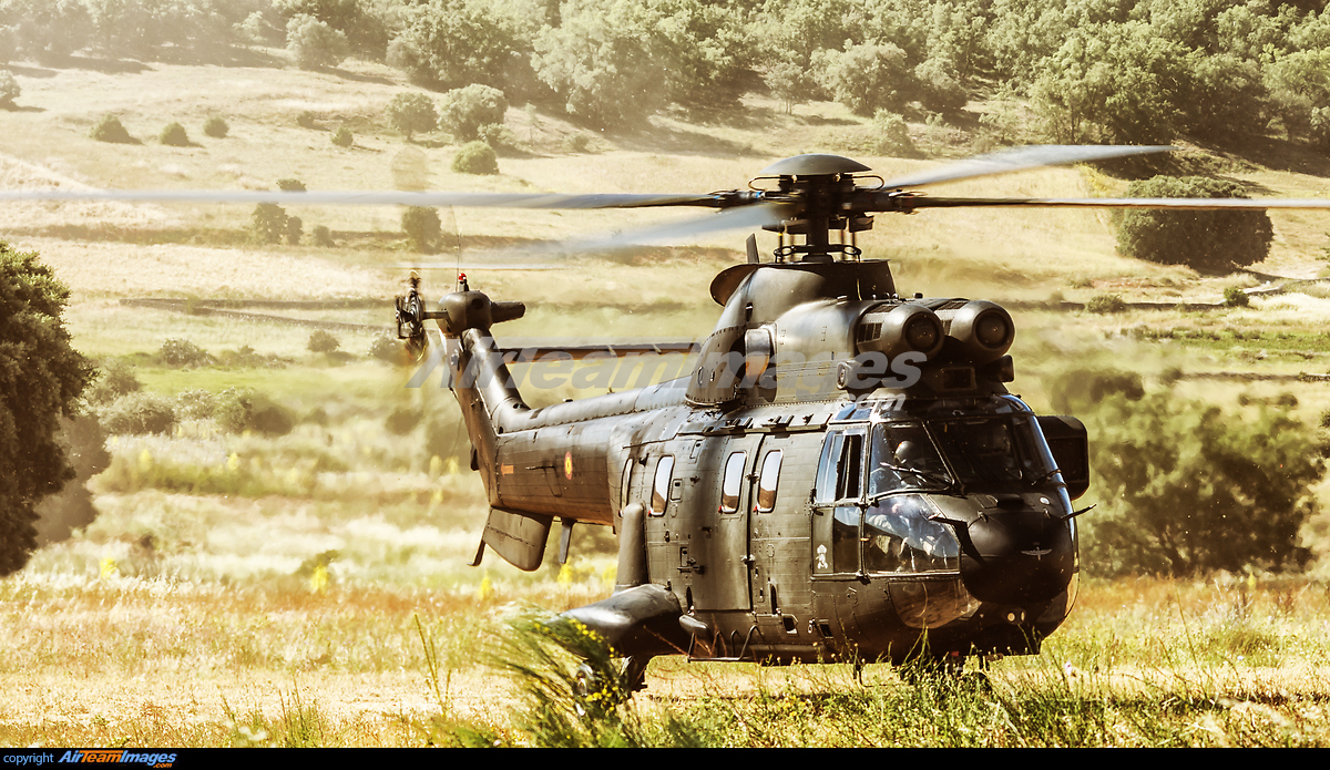Aerospatiale AS-332 Super Puma - Large Preview - AirTeamImages.com