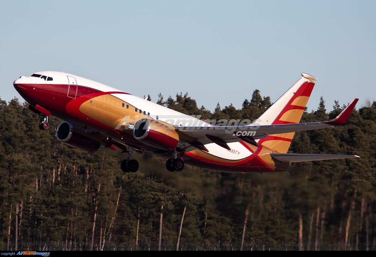 Boeing Business Jet BBJ - Large Preview - AirTeamImages.com