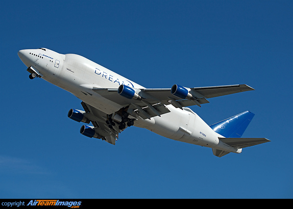 Boeing 747-400LCF Dreamlifter (N718BA) Aircraft Pictures & Photos - AirTeamImages.com