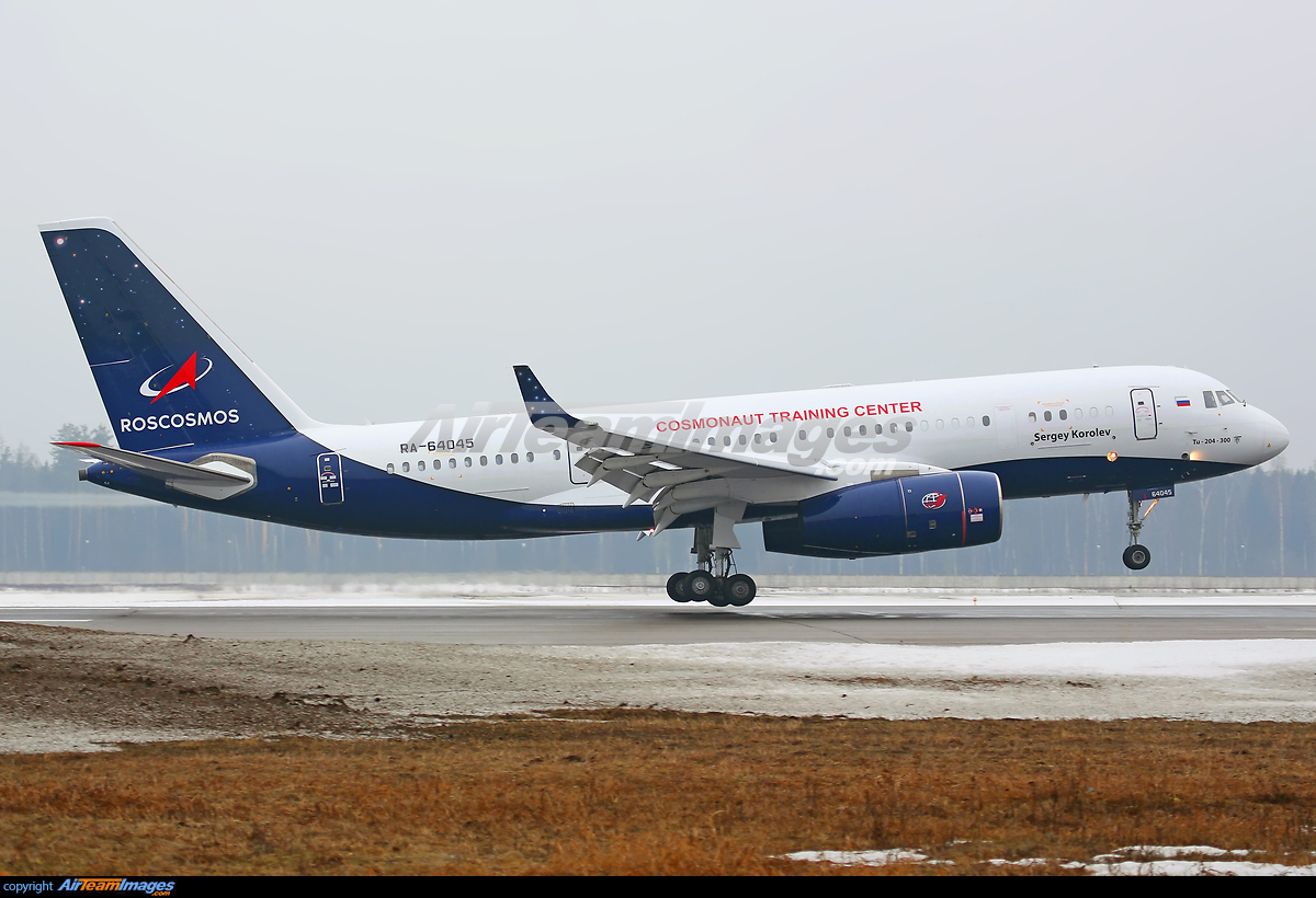 Tupolev Tu-204-300 - Large Preview - AirTeamImages.com