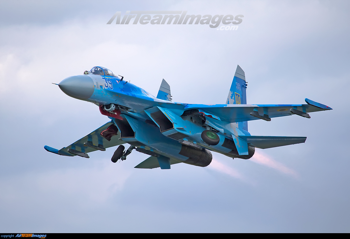 Sukhoi Su-27 Flanker - Large Preview - AirTeamImages.com