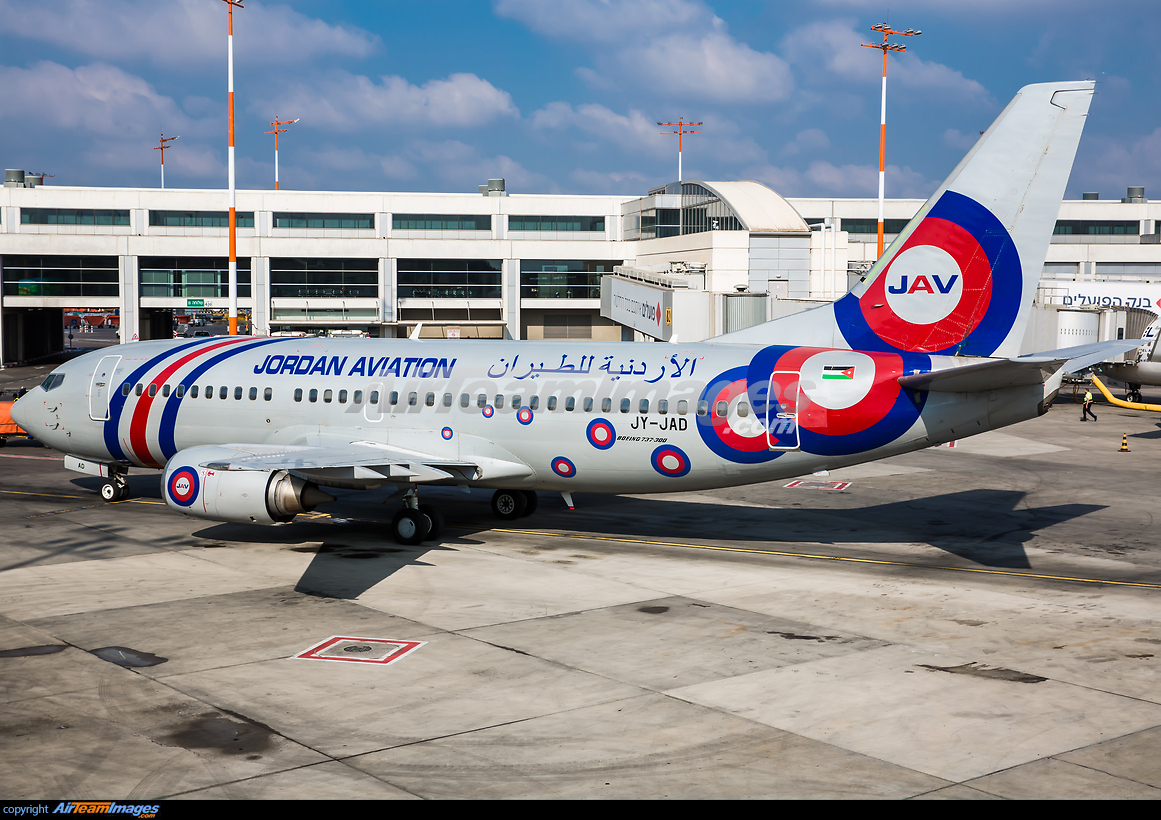 Boeing 737 322 Specs