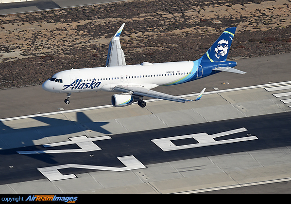 Airbus A320-214 (N282VA) Aircraft Pictures & Photos - AirTeamImages.com