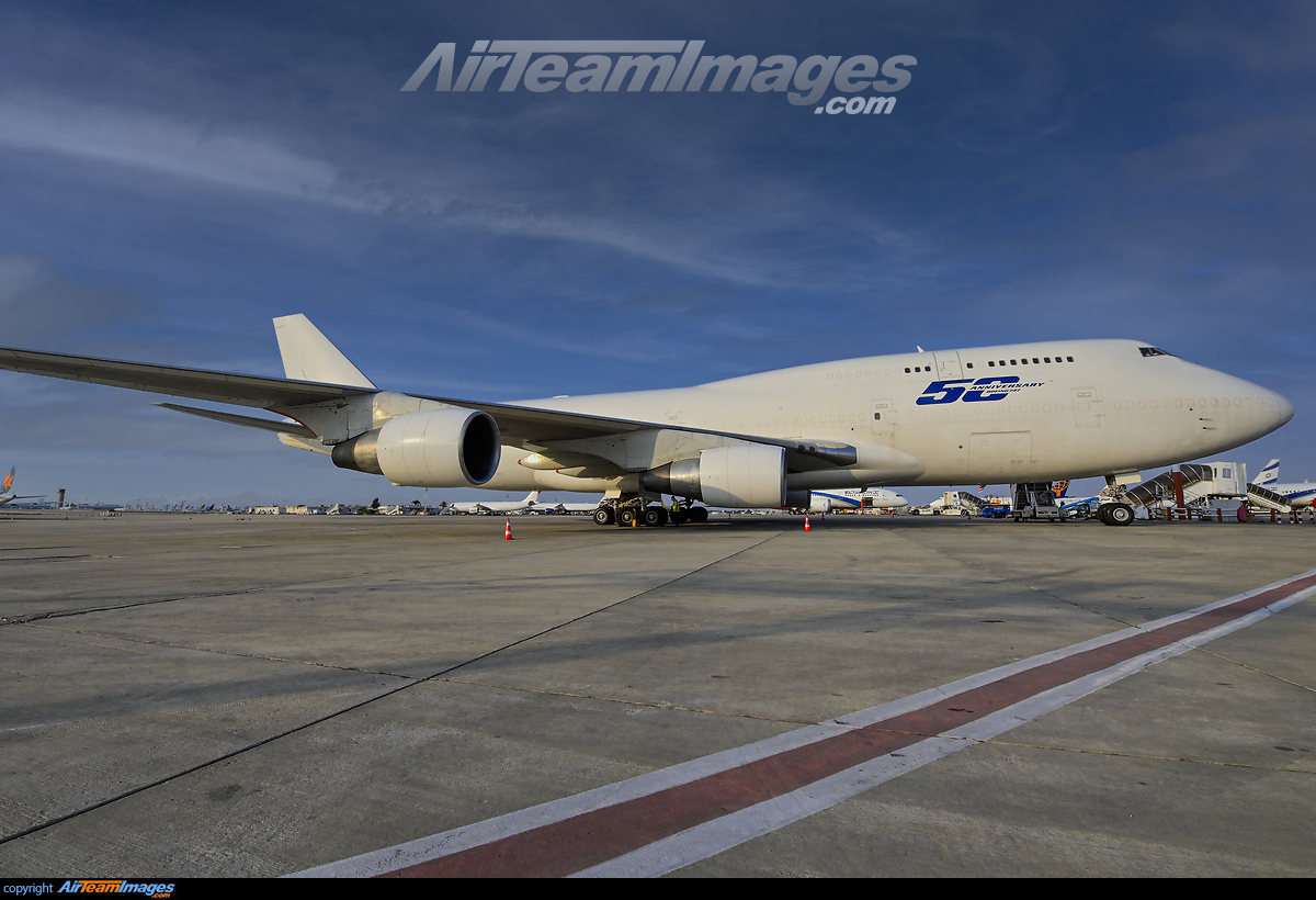 Boeing 747-412(BCF) - Large Preview - AirTeamImages.com