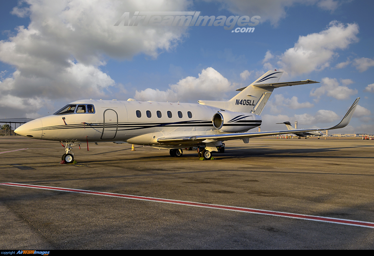 Hawker Beechcraft 800XP - Large Preview - AirTeamImages.com