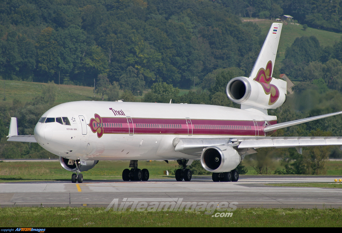 McDonnell Douglas MD-11 - Large Preview - AirTeamImages.com