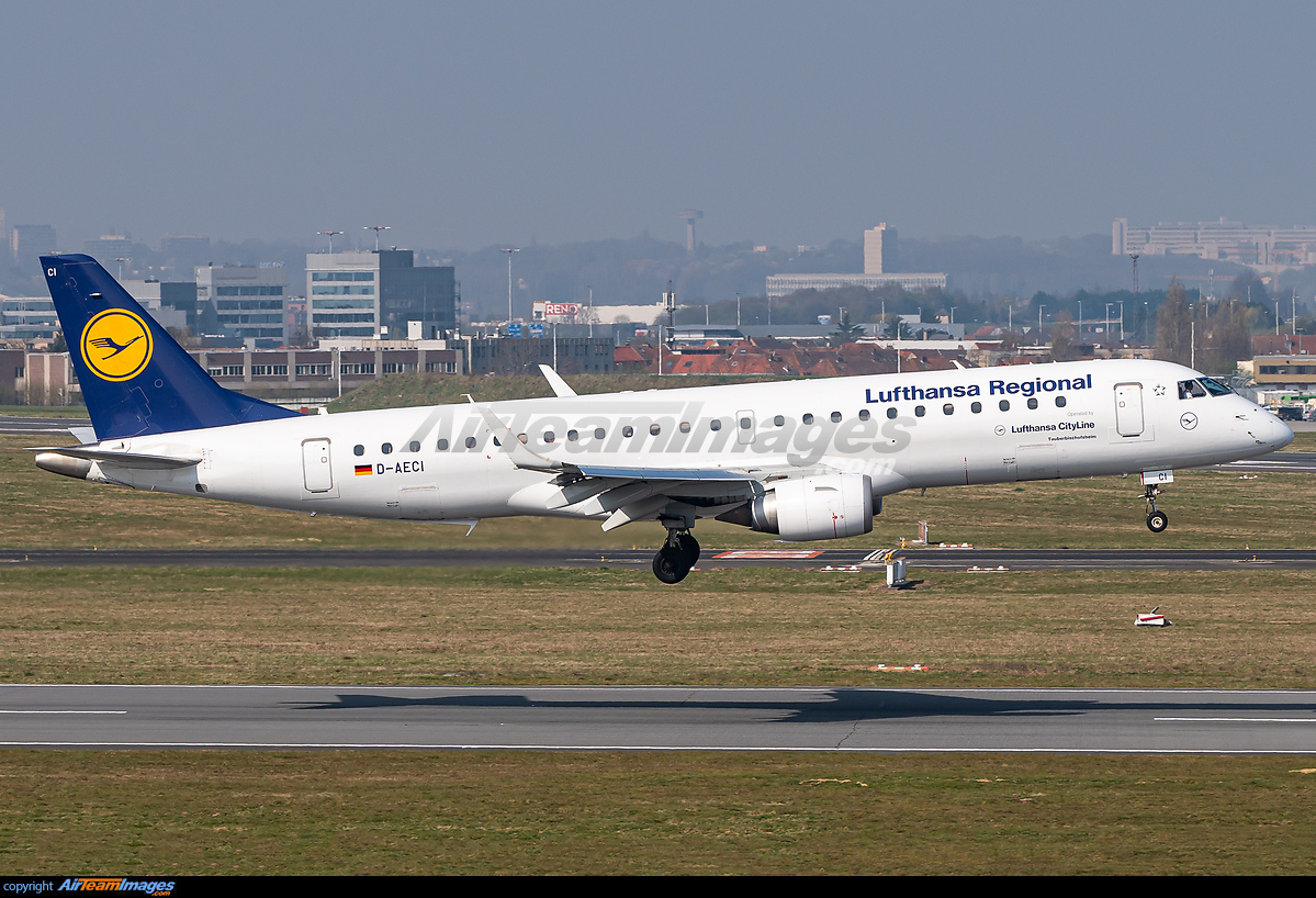 Embraer ERJ-190LR - Large Preview - AirTeamImages.com