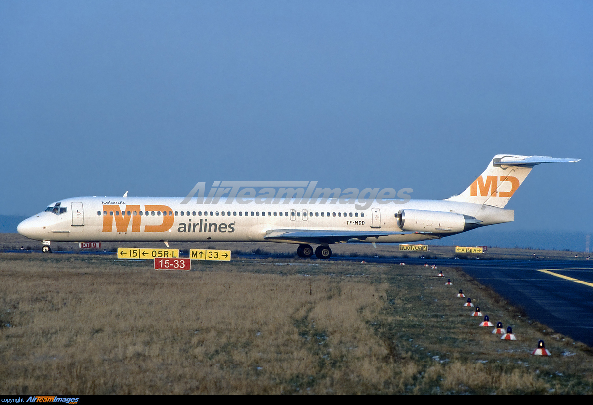 McDonnell Douglas MD-83 - Large Preview - AirTeamImages.com