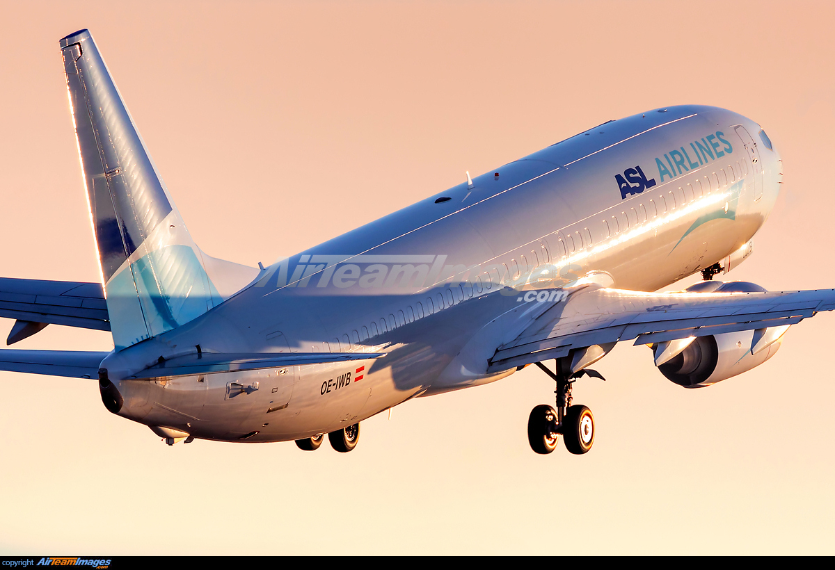 Boeing 737-8AS(BCF) - Large Preview - AirTeamImages.com