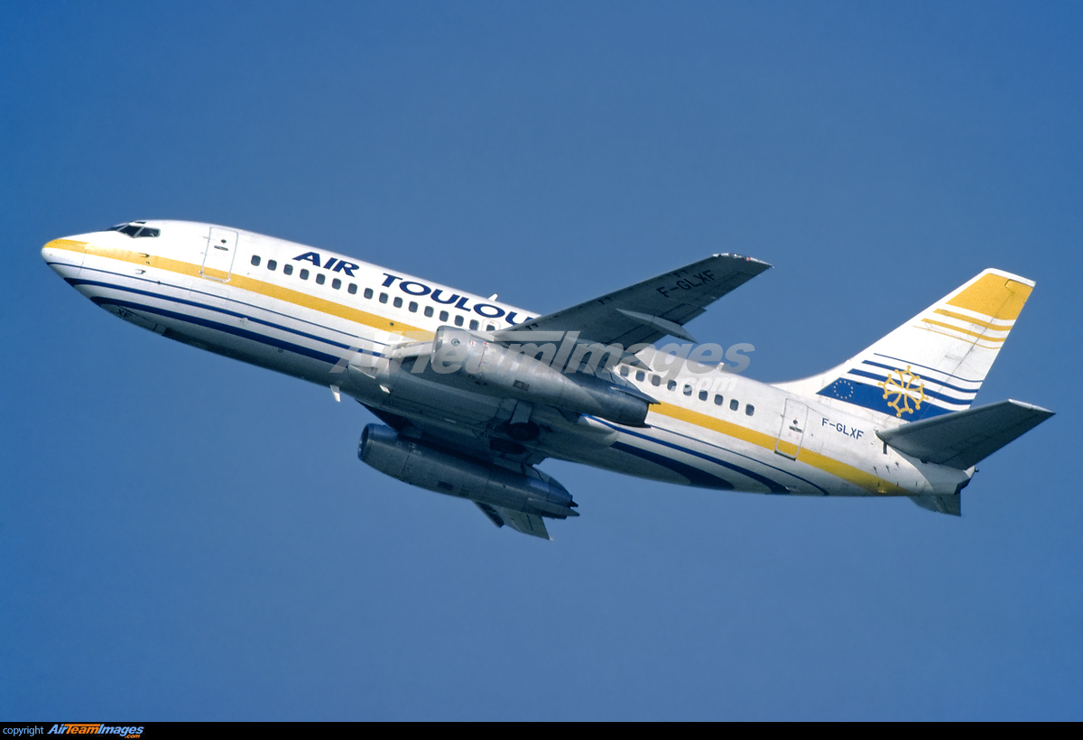 Boeing 737-2MB/Adv - Large Preview - AirTeamImages.com