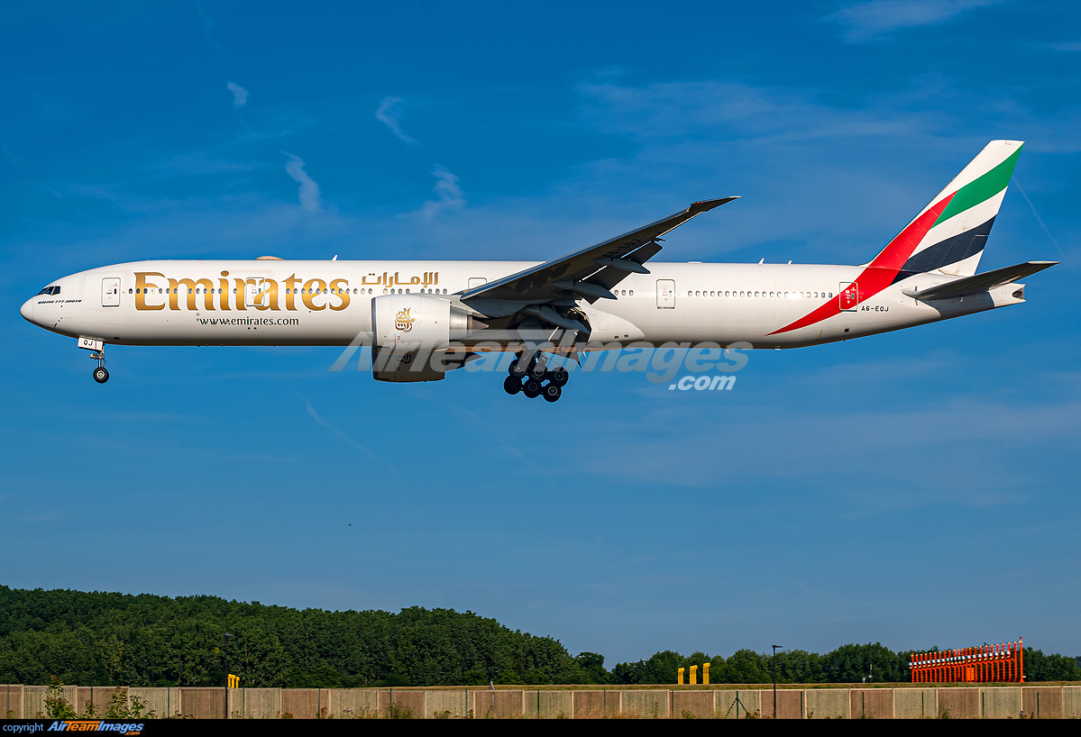 Boeing 777-31H/ER - Large Preview - AirTeamImages.com Boeing 777-31H/ER - Large Preview - AirTeamImages.com