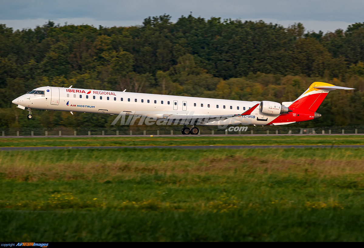 Bombardier CRJ-1000 - Large Preview - AirTeamImages.com