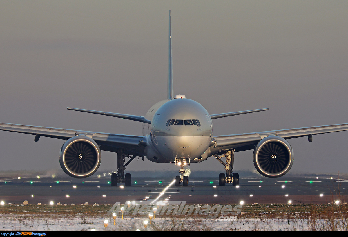 Boeing 777-3DZ/ER - Large Preview - AirTeamImages.com