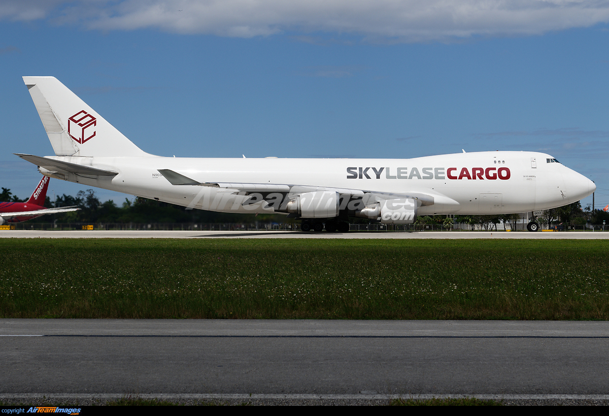 Boeing 747-428F/ER/SCD - Large Preview - AirTeamImages.com