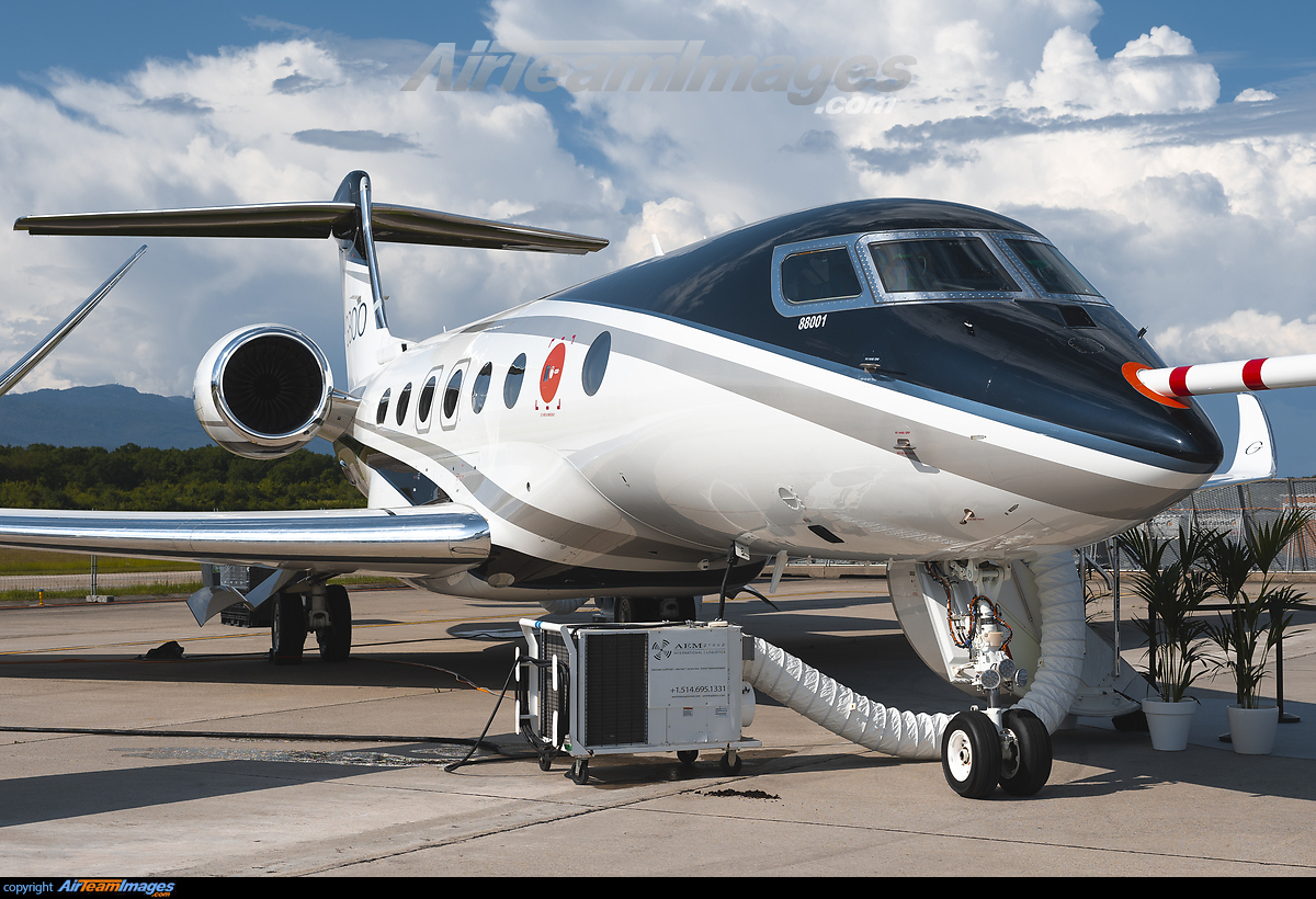 Gulfstream G800 - Large Preview - AirTeamImages.com