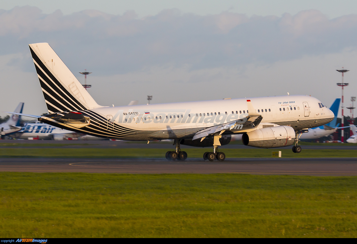 Tupolev Tu-204-300A - Large Preview - AirTeamImages.com