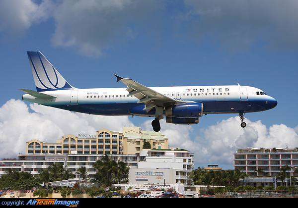 Airbus A320-232 (N411UA) Aircraft Pictures & Photos - AirTeamImages.com