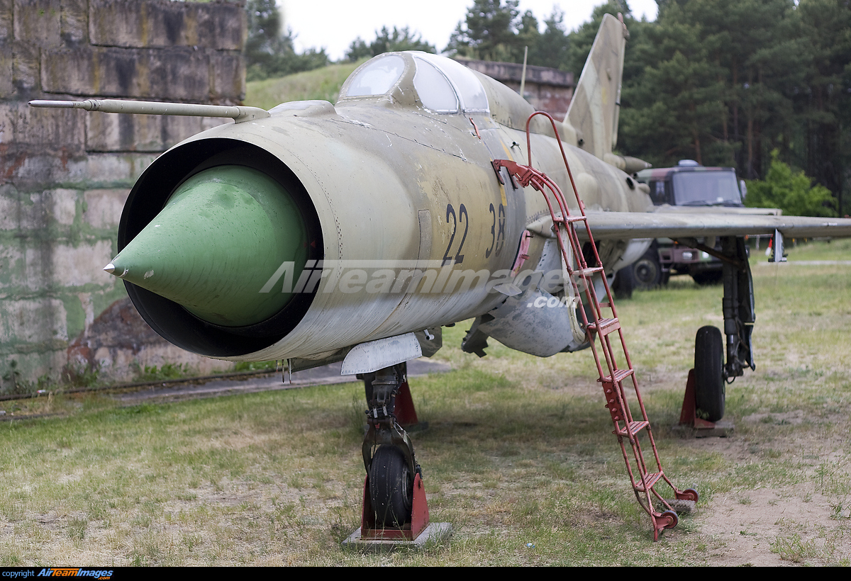 Mikoyan Gurevich MiG-21 SPS - Large Preview - AirTeamImages.com