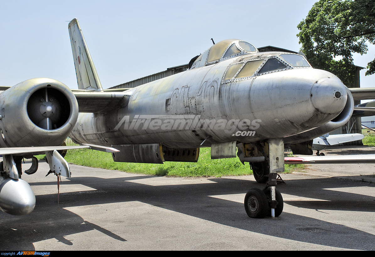 Ilyushin - IL-28 - Large Preview - AirTeamImages.com